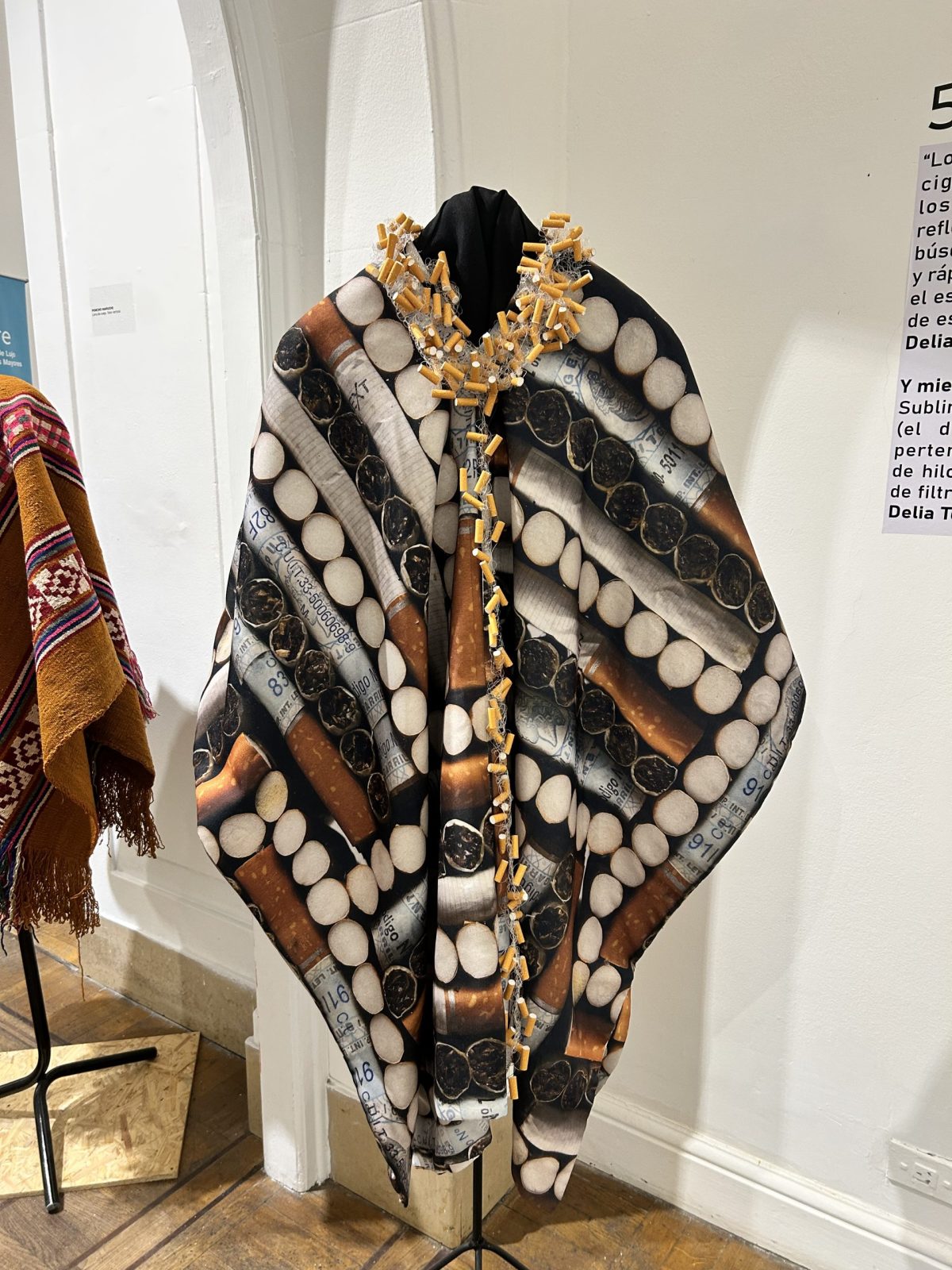 Ponchos novedosos – Espacio Claudelina